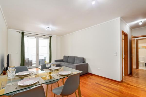 New Santa Cruz Airport & Downtown Apartment - Madeira