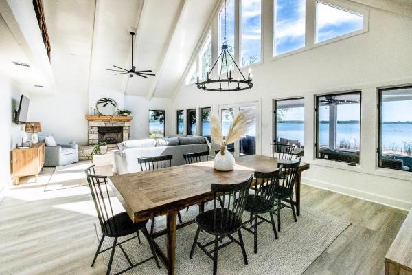 Private Sandy Shore! Possum Kingdom Lake House - Possum Kingdom Lake, TX