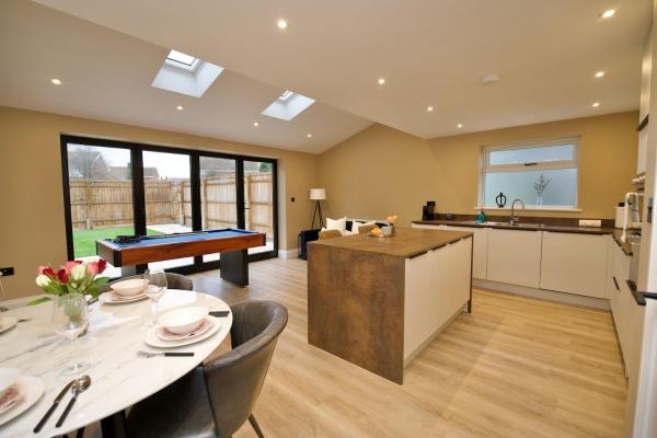 Stunning Warwick Home, Ev Charger, Driveway Parking, Free Netflix & Disney - Warwick