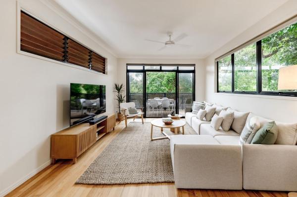 The Sunshine Beach Luxe Coastal Retreat - Noosaville