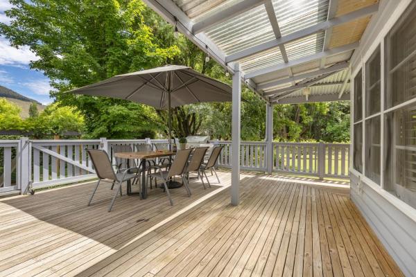 Chinese Whispers - Bright