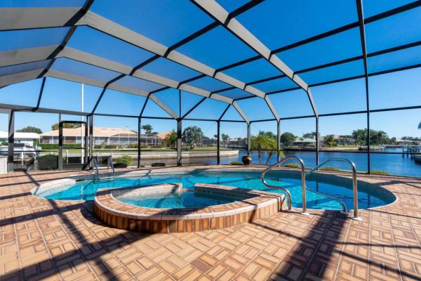 Waterfront Villa With Heated Pool & Spa - Punta Gorda, FL