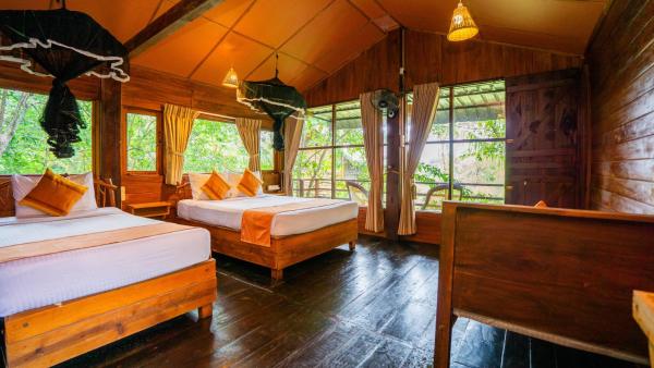 Chena Huts Eco Resort - Sri Lanka