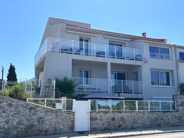 Le Rivage Appartement Climatisé Pour 6 Personnes Face à La Mer- Le Pradet - La Crau