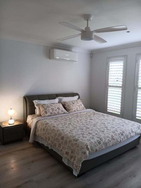 Victoria Point King Bed Room & Breakfast - Logan City
