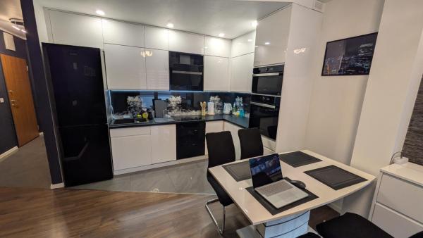 Warsaw Bemowo Prestige Apartment - Fast Wifi - Varšava