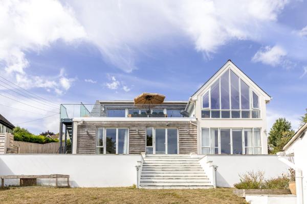 Sea Holly House - Where Architecture Meets The Ocean - Beer