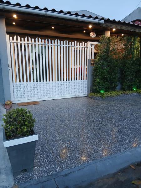 Casa Aconchegante E Familiar Em Matinhos - Matinhos