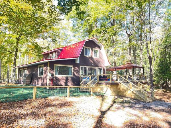 At Grandma's Cabin - Luxury Escape On 100 Acres - Hesperia, MI