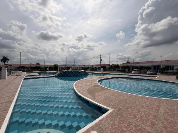 Casa Condominio Dubai Flandes - Girardot