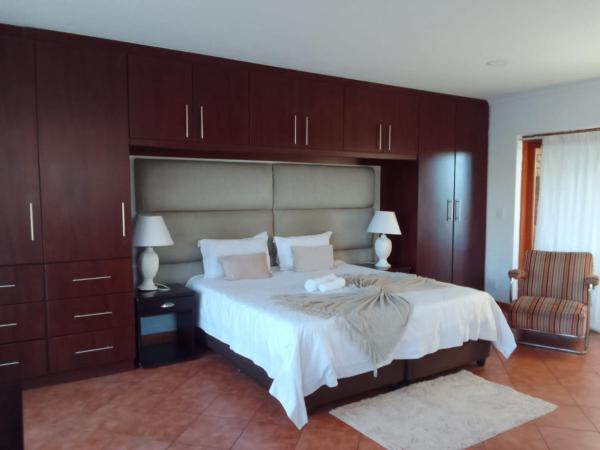 Ims Guesthouse In Summestrand - Port Elizabeth