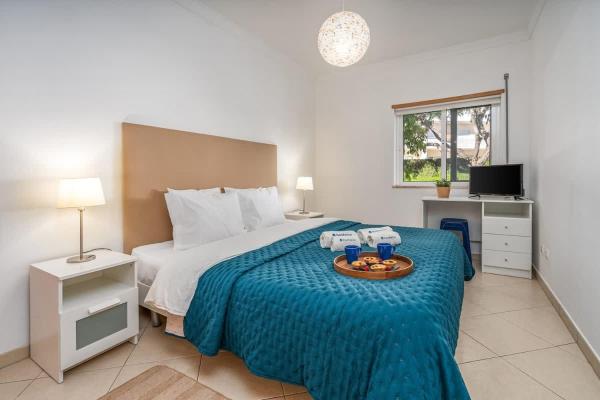 Bright & Comfortable Flat By Hostwise - Santa Luzia, Portugal