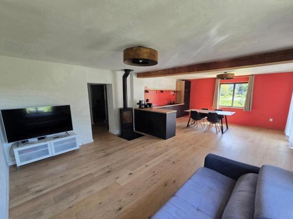 Maison à La Campagne - Poligny