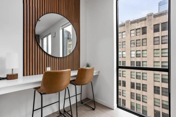 Premium Downtown High-rise Condo With Pool, Parking, Gym - Christian Park Indianapolis