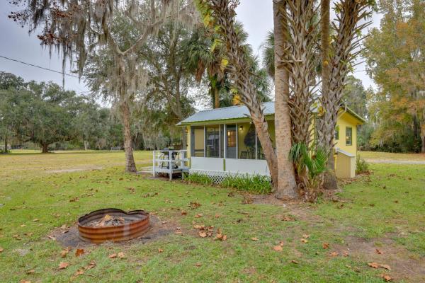 Hawthorne Anglers Cabin With Lake And Dock Access! - Hawthorne, FL