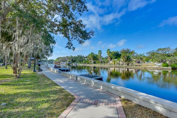 7 Mi To Historic Dtwn! New Port Richey Cottage - New Port Richey, FL