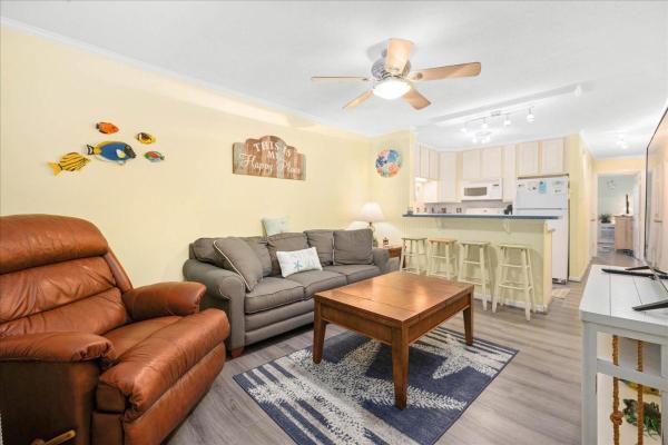 Charming 1 Bedroom Condo With Outdoor Pool! - Bethany Beach, DE