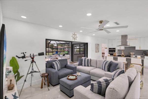 Port Charlotte 4 Bedroom Pool Vacation Home On Peace River - Port Charlotte, FL