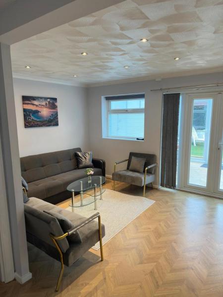 Comfort Haven, Sleeps7, Wifi, Parking, 10 Min Walk To The Beach - Portsmouth
