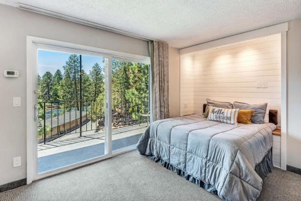 Riverfront Condo - Pet Friendly Near Downtown - Bend, OR