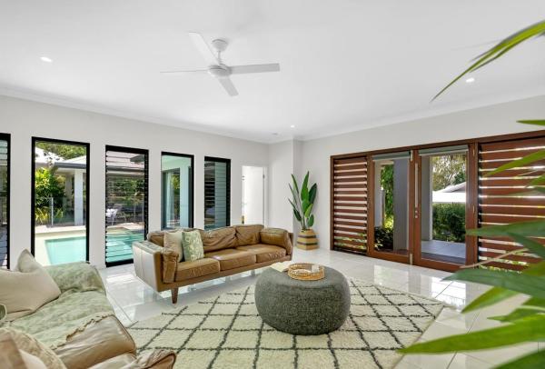 Belle Escapes Castaways - Palm Cove