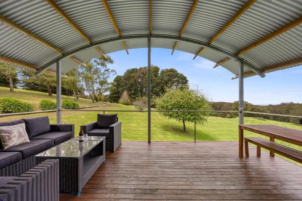 The Forest House - Lorne