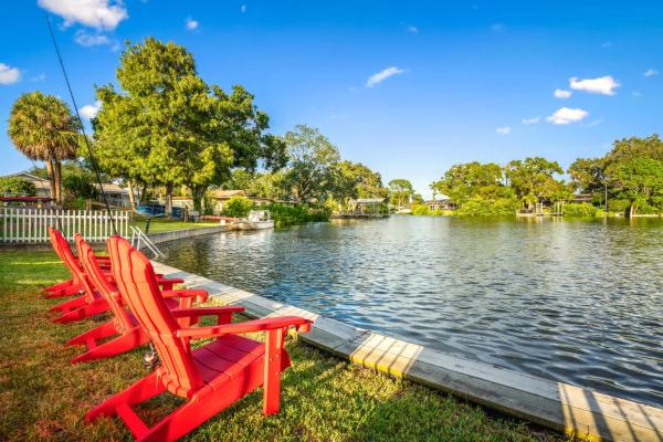 On The Creek Waterfront Heated Pool Game Room Clearwater Florida - Clearwater, FL