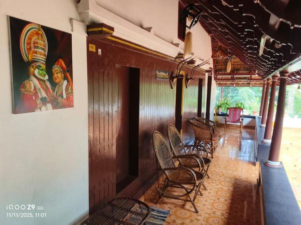 Sarovaram Heritage Homestay Staying Guests For All Functions - Pala