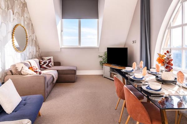 Harrogates Most Central Apartments - Sleeps 12 - Harrogate