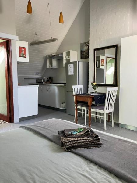 Starry Starry Night Loft, With Aircon In Die Boord - Stellenbosch