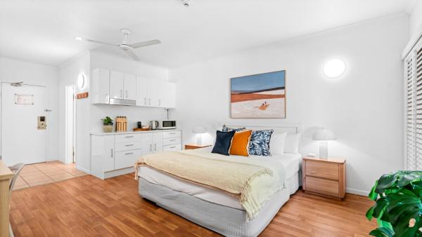 Banyan Shade Studio - Port Douglas