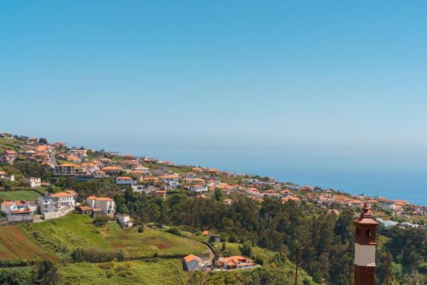 Guestready - Escape With Ocean And Mountain Views - Estreito da Calheta