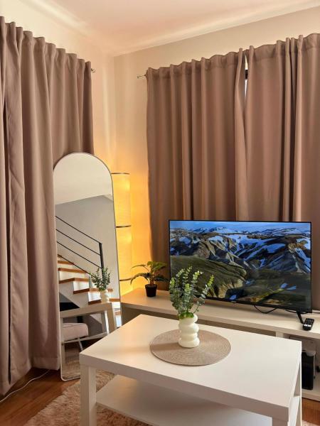 Cozy Family Home With Free Parking - Candelaria