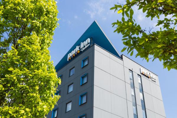 Park Inn By Radisson Vilnius Airport Hotel & Conference Centre - Lituania