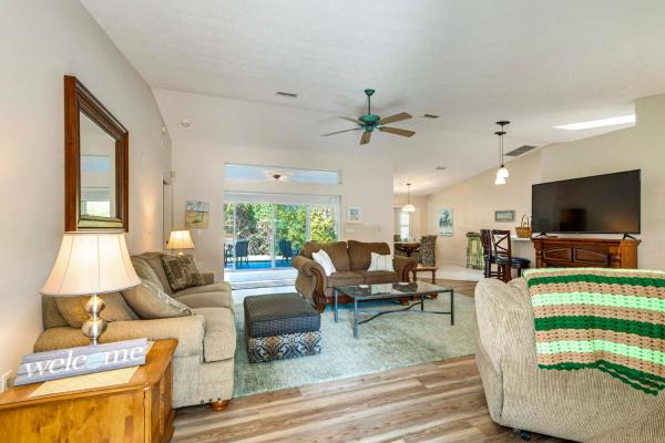 Spacious Hernando Home: Community Pool + Lake! - Inverness, FL