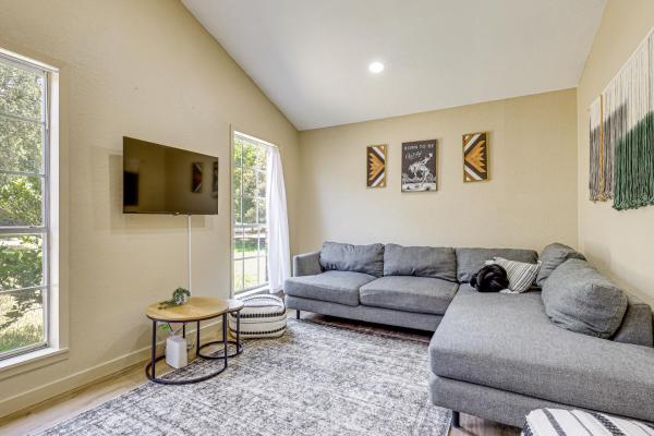 3 Mi To Dtwn Temple Group-ready Home With Yard - Temple, TX