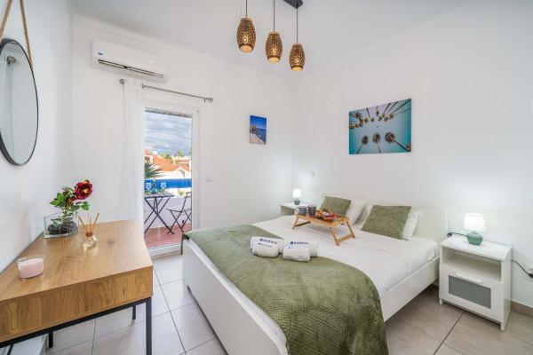 Sunlit Balcony & Open Space Flat By Hostwise - Albufeira