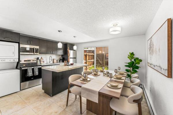 Walking Distance To Old Town Arvada - Arvada, CO