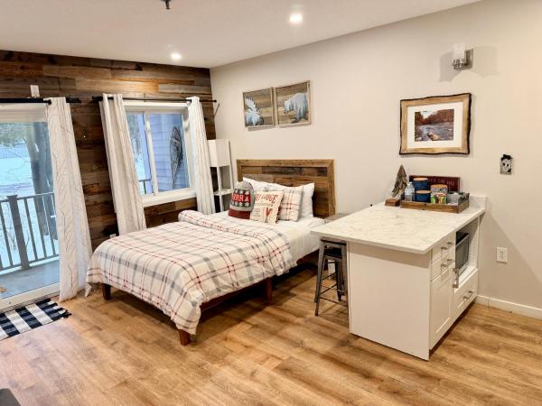 Stylish Loon Mountain Studio Condo With Pool And Hot Tub - Franconia, NH
