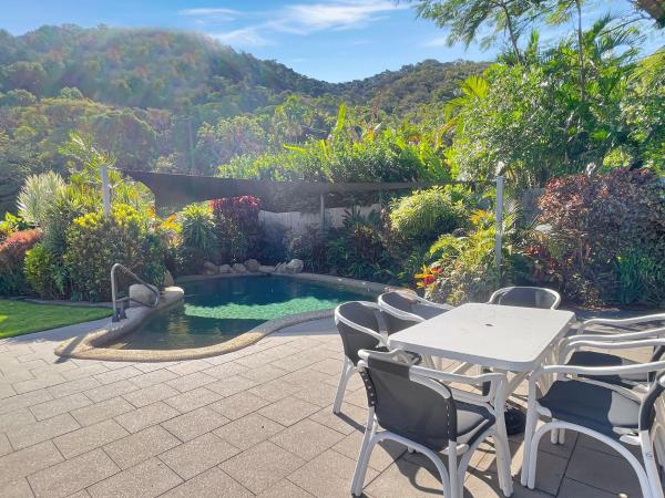 Island View Unit 2 - Magnetic Island