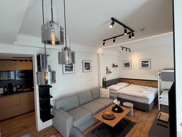 Slunný Dvoupokojový Apartmán V Centru S Nejkrásnějším Výhledem V Harrachově A Soukromým Parkováním V Garáži - By Relax Harrachov - Harrachov