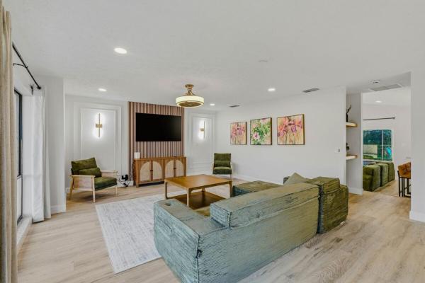 Pickleball On Golf Course Heated Pool Reno Home - Land O' Lakes, FL