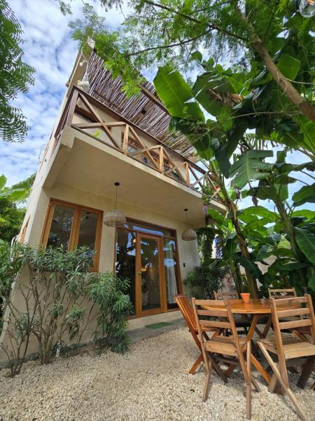 Casa Plátano Villa And Palapa With Garden Steps From Lagoon - Bacalar