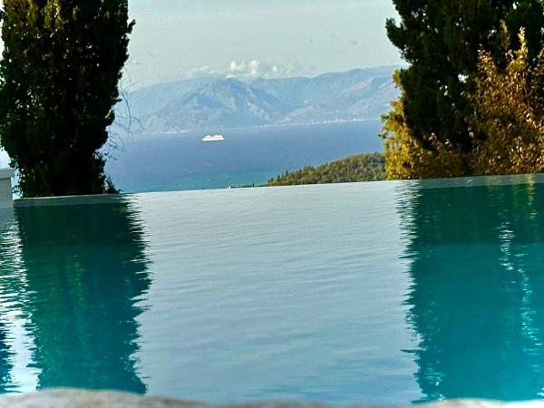 Seaforest Villa, Grand New! 2 Km From Beach - Korfu