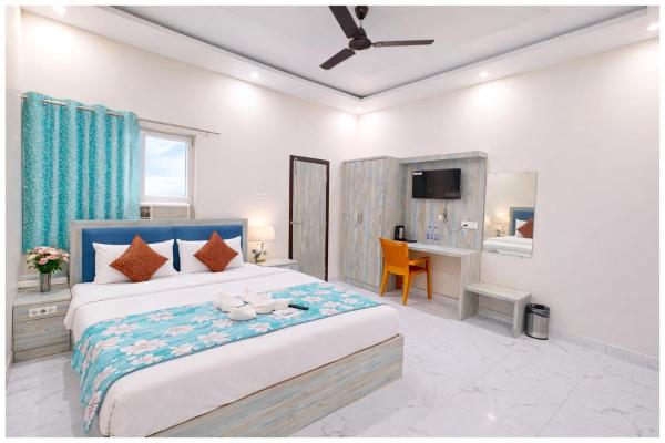 Vrinda Heritage Inn Residency Near Vishwanath Temple - Free Wifi And Free Parking Facilities # Free Wifi Facilities # Fully Air Conditioning Luxuary Room - Top Rated Hotel In Varanasi - Varanasi