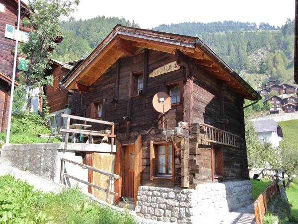 Wooden Chalet In Betten Near The Aletsch Arena - Suiza