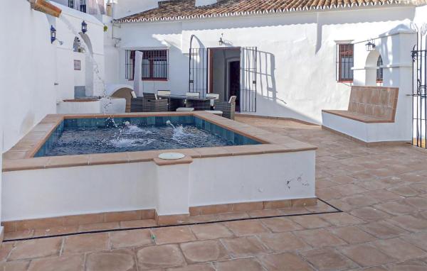Cozy Home In Castilblanco De Los Ar With Private Swimming Pool, Can Be Inside Or Outside - Castilblanco de los Arroyos