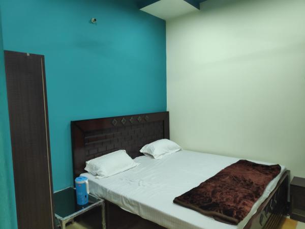 Sant-i Hotel - Kanpur