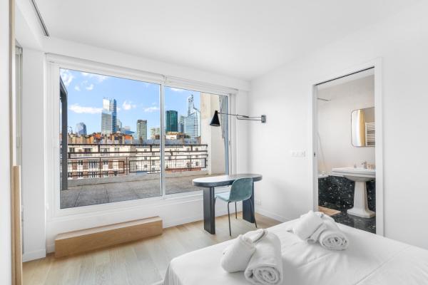 Pont De Neuilly - Superbe Appartement Avec Terrasse - Neuilly-sur-Seine