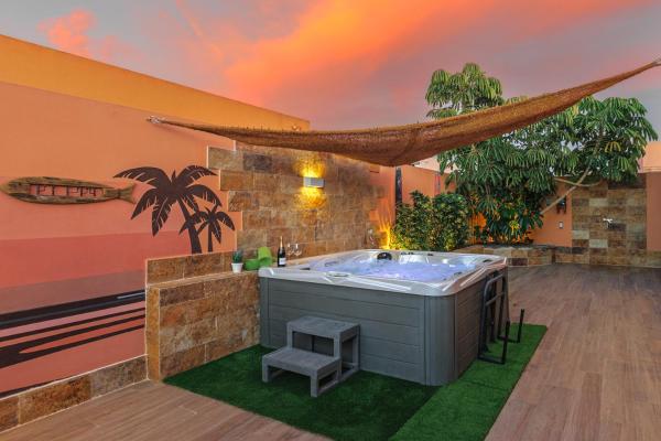 Villa Jacuzzi & Barbecue - La Oliva